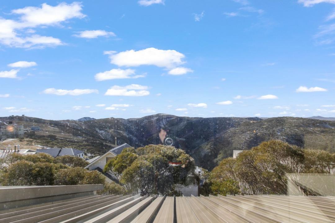 Mt Hotham Accommodation Official Site - Razorback 5